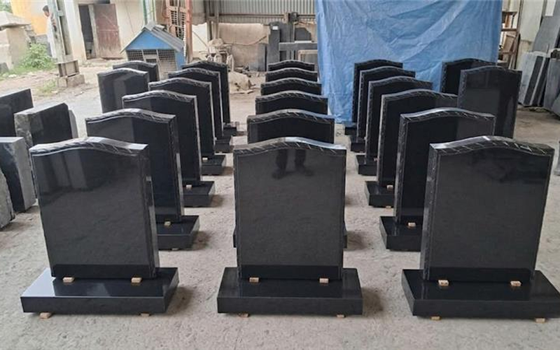 Reliable In-Stock Wholesale Memorial Headstones in the UK
